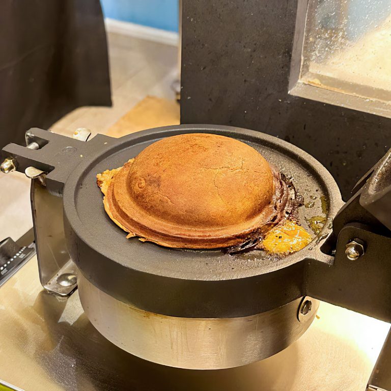 UFO Burgers - a new trend with unique flavors